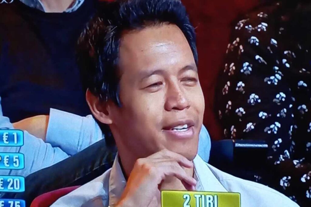 Affari Tuoi, chi è Thanat Pagliani: età, lavoro e curiosità - Gazzettino del Golfo