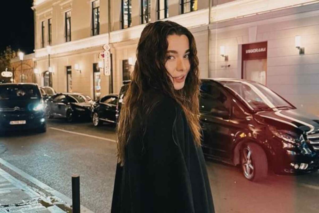 Oylum di Tradimento, chi è Feyza Sevil Güngör: età, carriera, Instagram ...